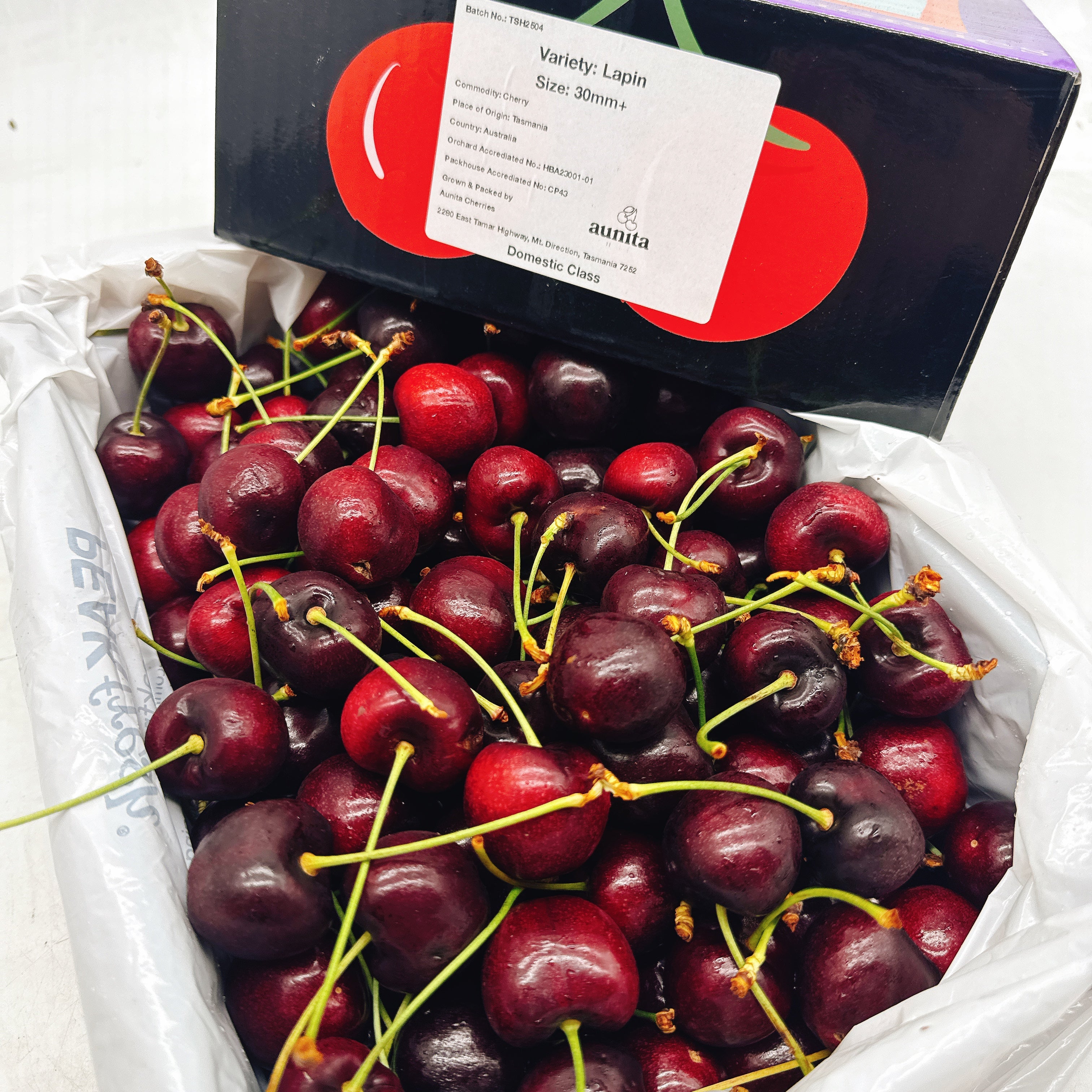 Tasmanian Lapin Cherries Gift Box 30-32mm - 2kg – Umall - Australia's Largest Online Asian ...