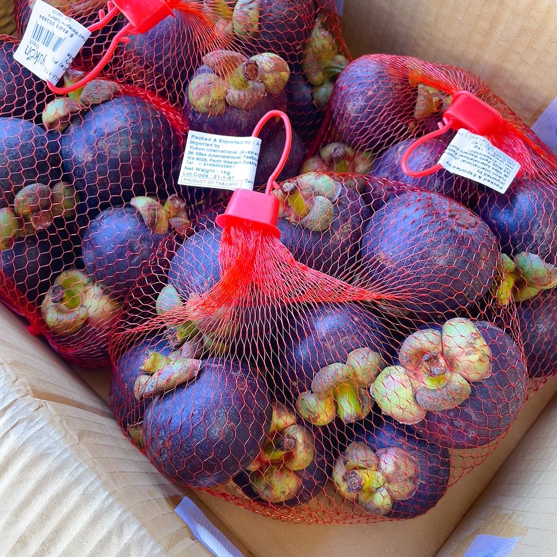 Fresh Thai Air-Freighted Mangosteen - 1kg – Umall - Australia's Largest ...