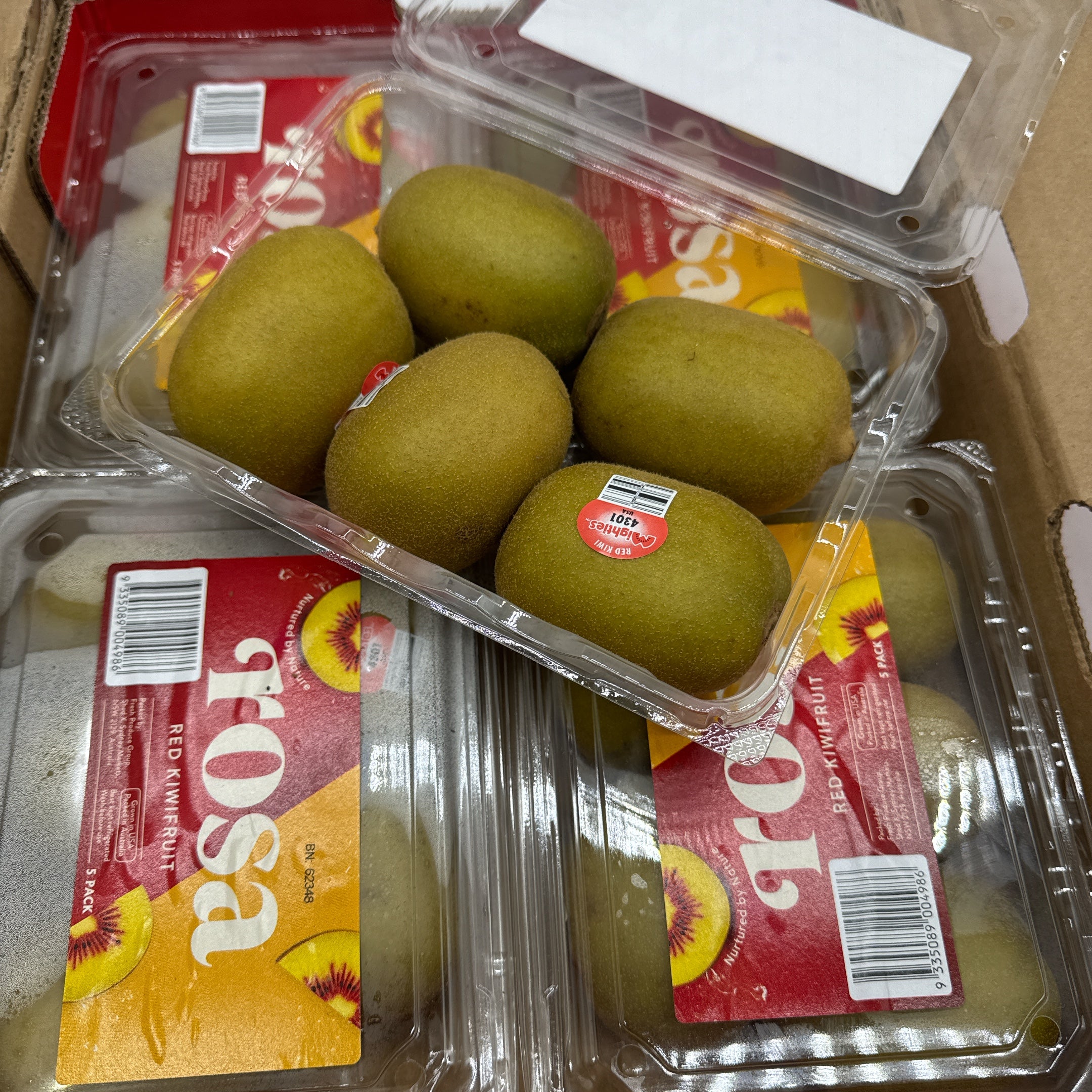 Rosa Red Kiwifruit - 1 Box of 5 Pieces – Umall - Australia's Largest ...