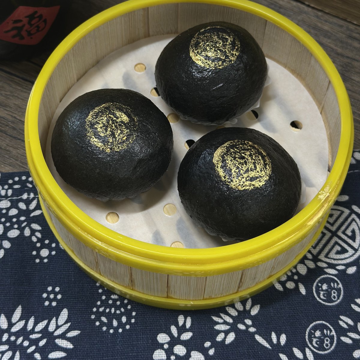 Fengcai Lou Black Gold Salted Egg Lava Custard Buns – Frozen Dim Sum ...